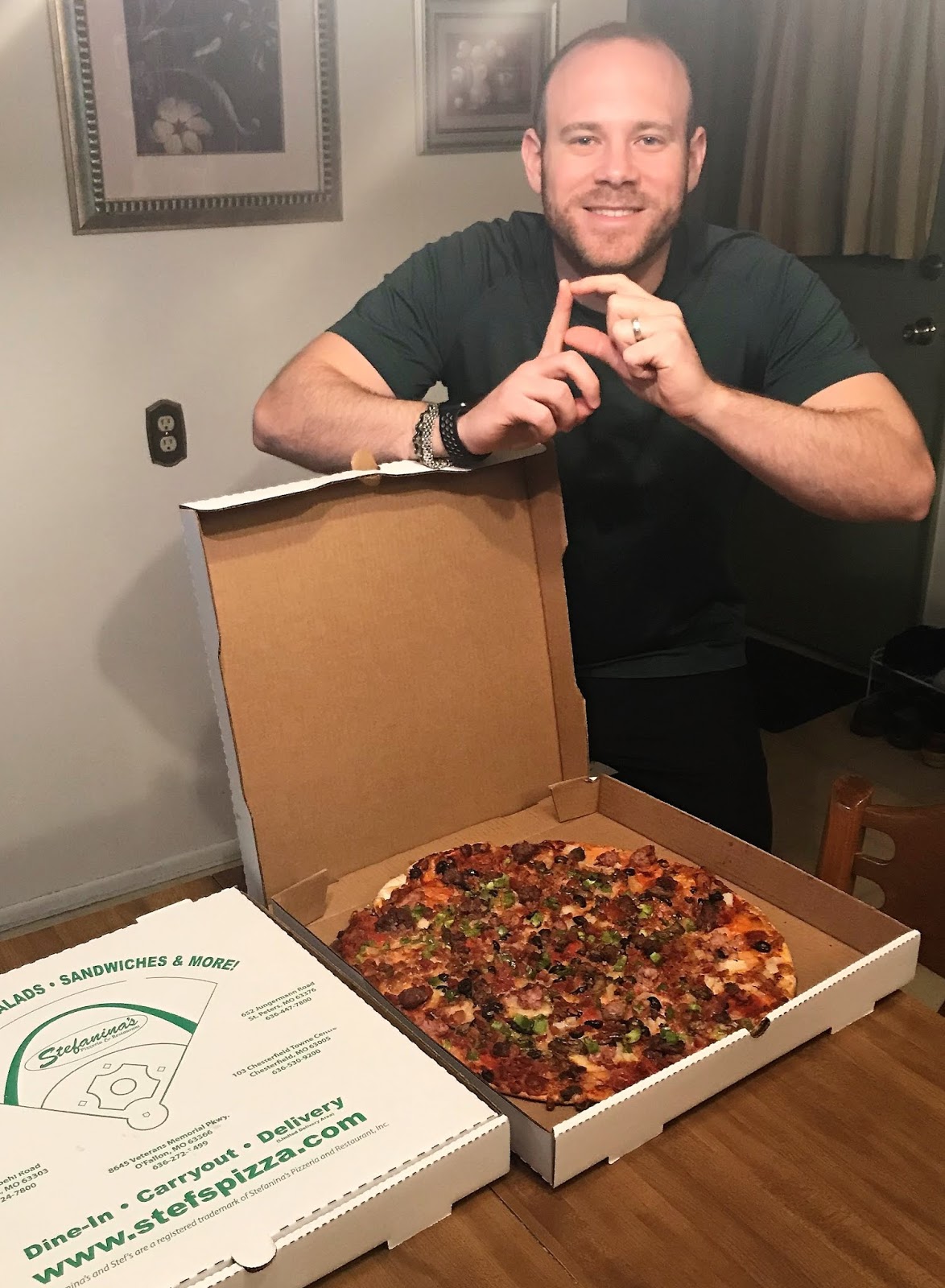 The Best of St. Louis Pizza: Your #1 source for pizza info: Stefanina's ...