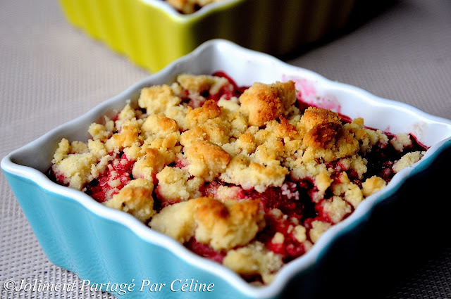 Joliment partage par Céline: Crumble aux fruits rouges