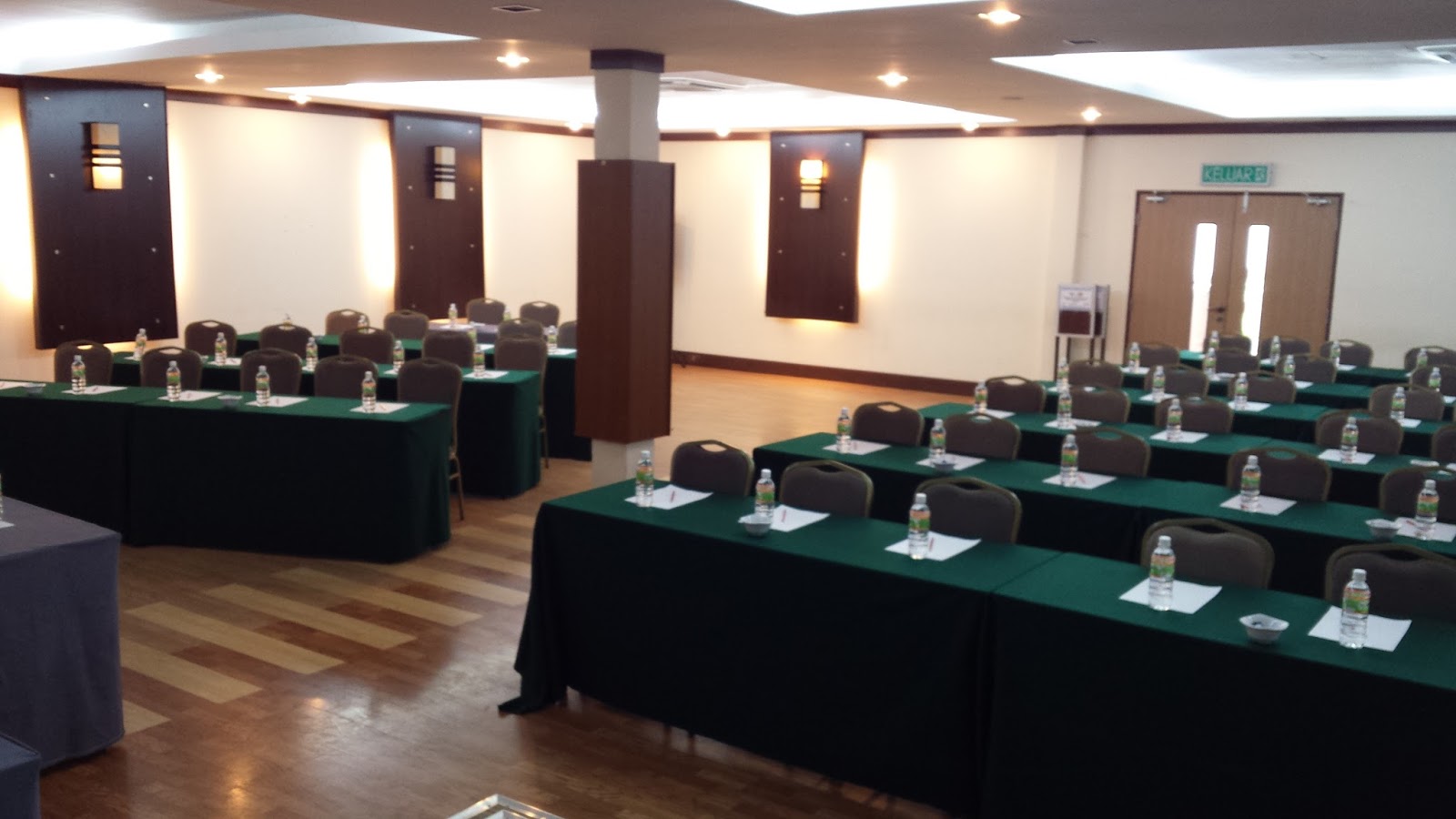 Khalifa Suites Hotel n Apartment: Hall & Seminar Rooms