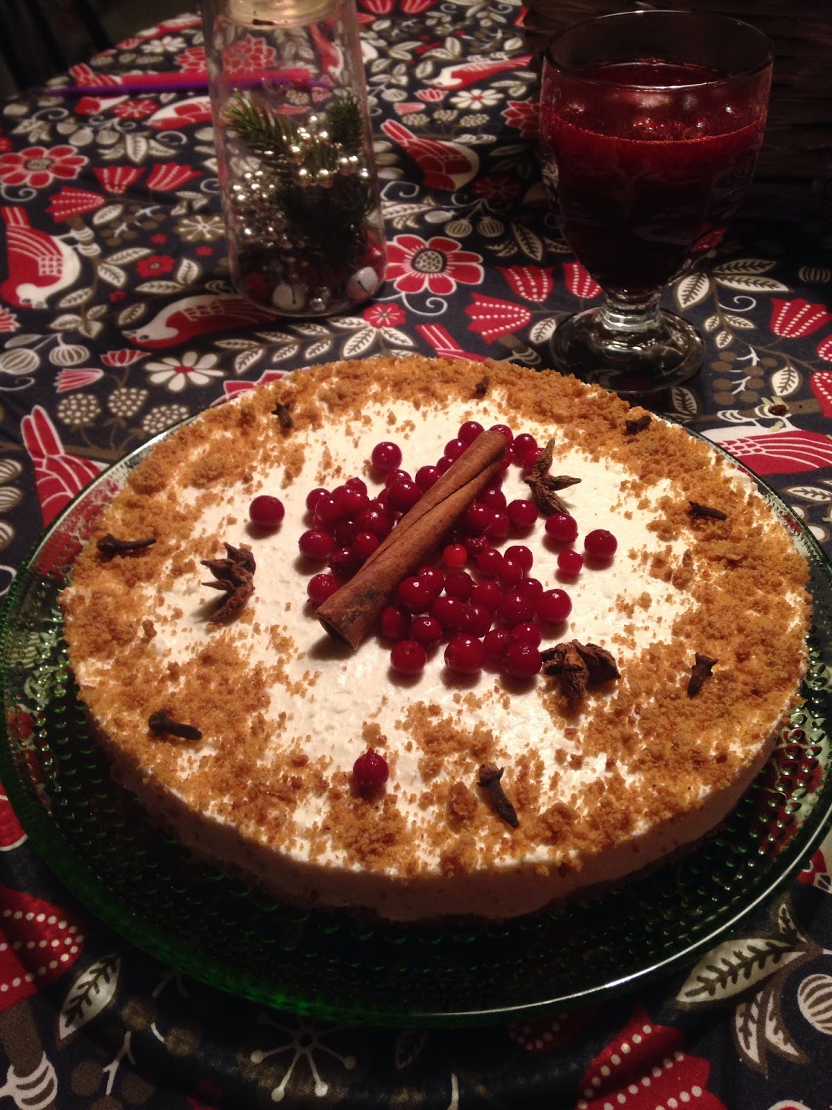 Ruokailmiö: Jouluinen pipari-rahkakakku