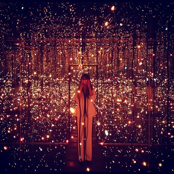 Life sparkles with...: Le monde merveilleux de Yayoi Kusama