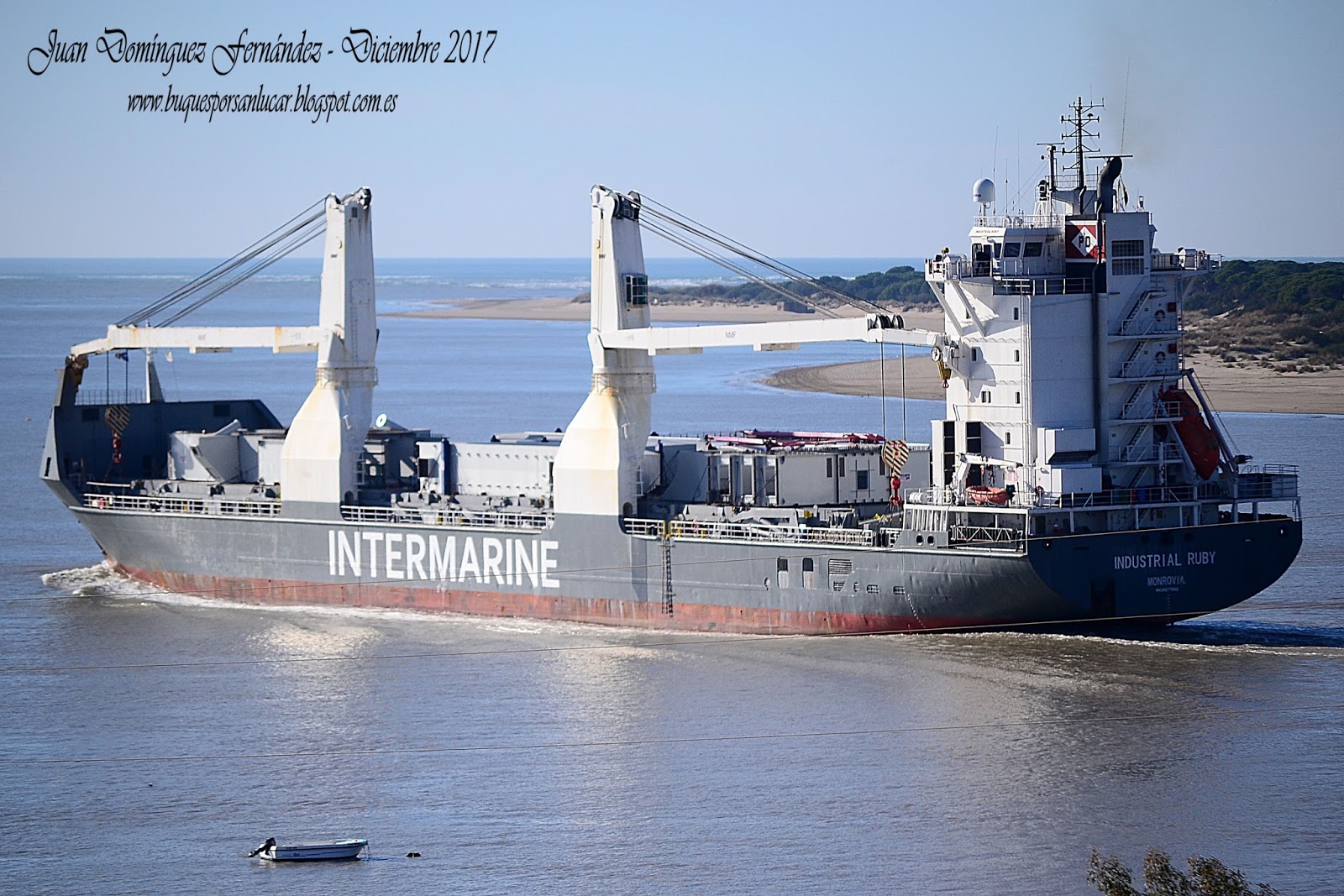 BUQUES MERCANTES A SU PASO POR SANLUCAR DE BARRAMEDA: INDUSTRIAL RUBY ...