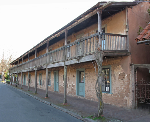 Look East Look West: Sonoma Plaza