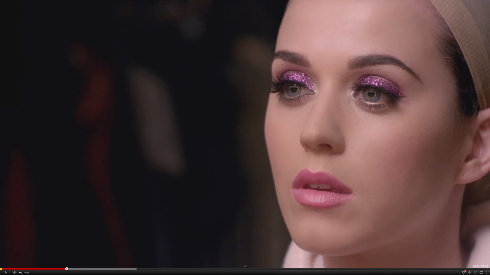 SAM SCHUERMAN: Katy Perry Wide Awake Makeup Tutorial & OOTD!