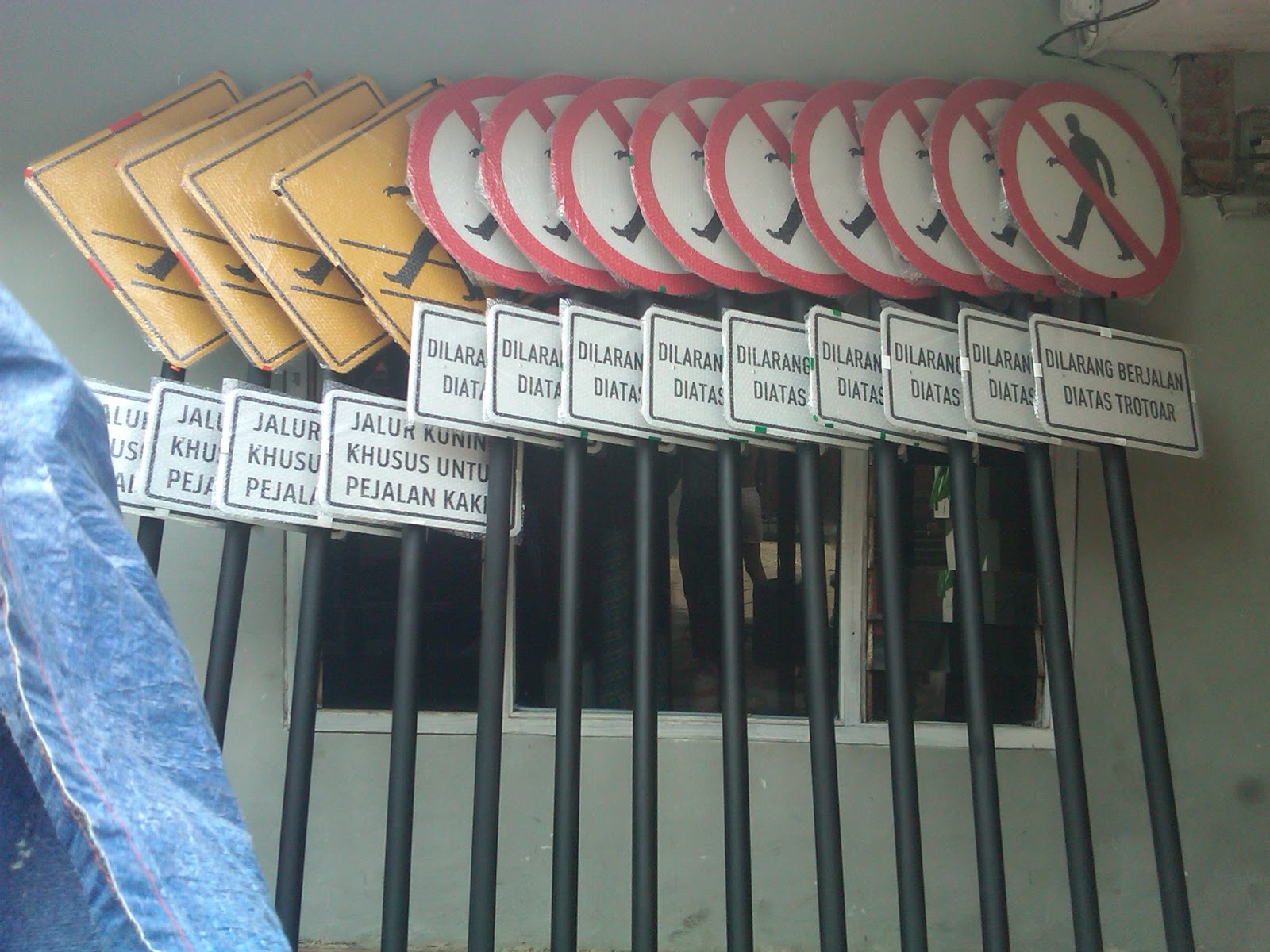 KUMPULAN GAMBAR RAMBU SAFETY SIGN - PT. HUNTSMAN - RAMBU SAFETY SIGN ...