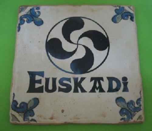 MAFERBA en el MUNDO : ESVASTICA o CRUZ GAMADA