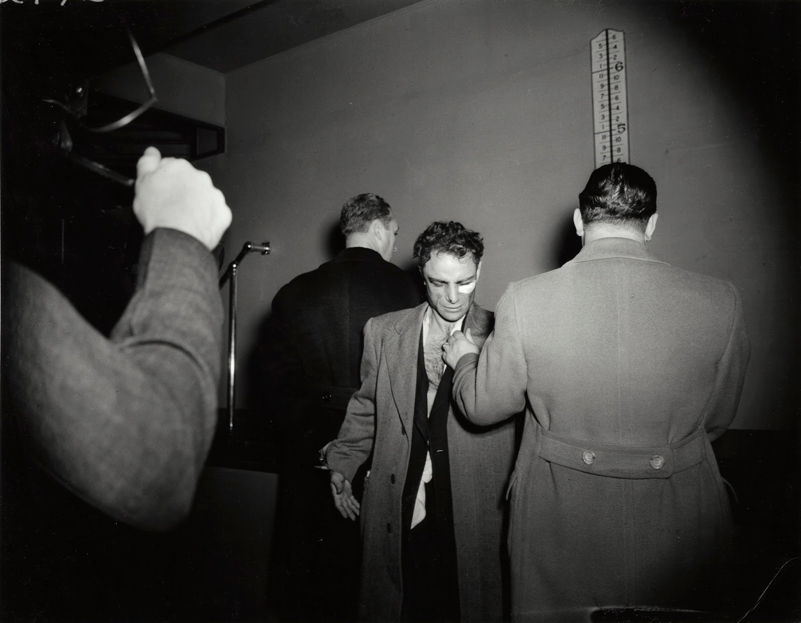 AD 2022: Photography: 위지.Weegee (Arthur Usher Fellig, Ukraine, 1899-1968)