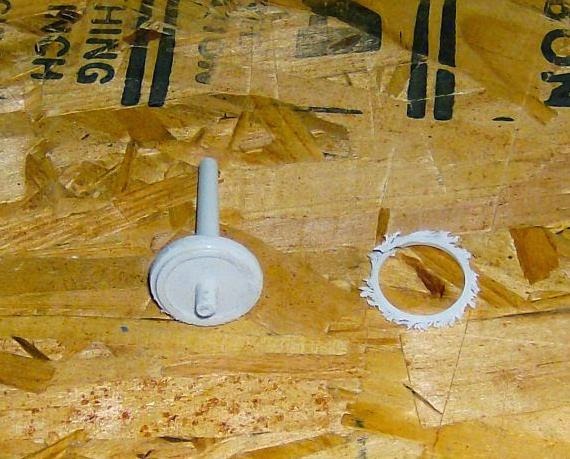 Vintage Sewing Machines: Singer Rocketeer Auxiliary Spool Pin