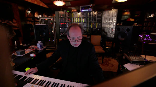 Amazing : Studio Komposer Muzik Latar Terkenal Di Dunia, Hans Zimmer ...
