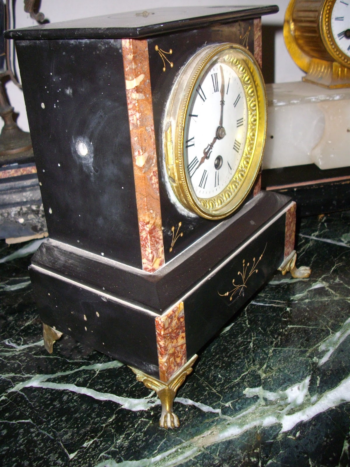 lot de 2 pendules a restaurer mouvement de paris albatre marbre ...