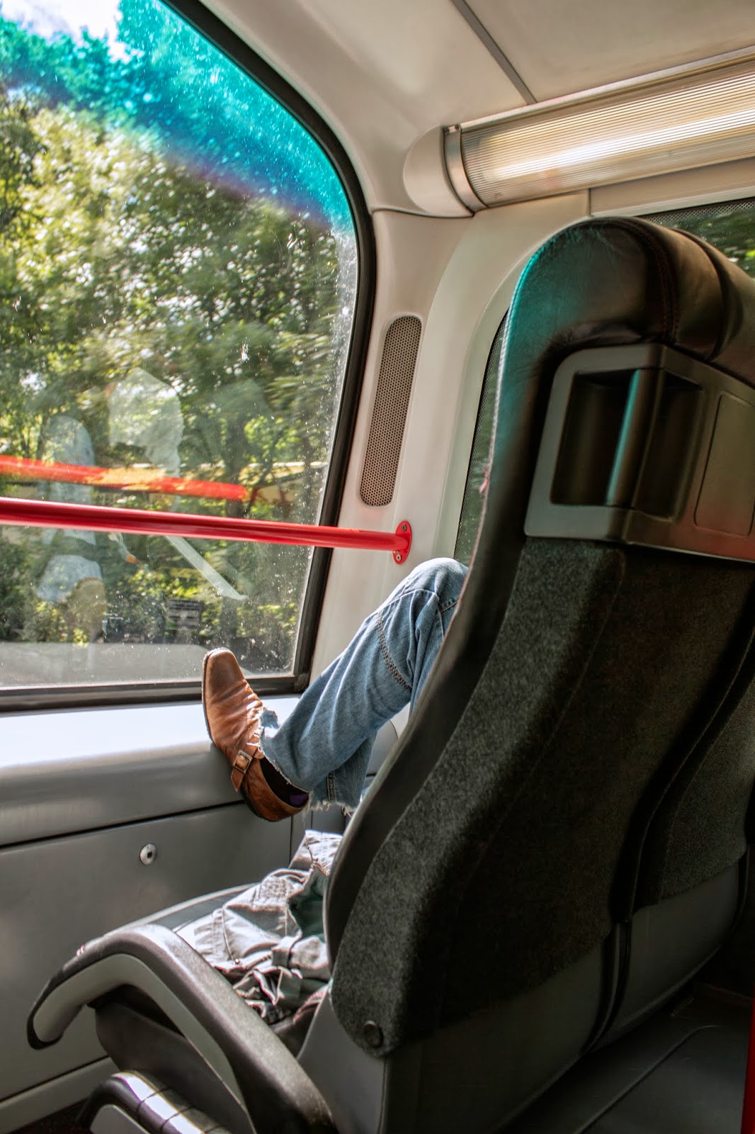 Kirsty Doran FD photo media: My journey on the witch way x43 bus