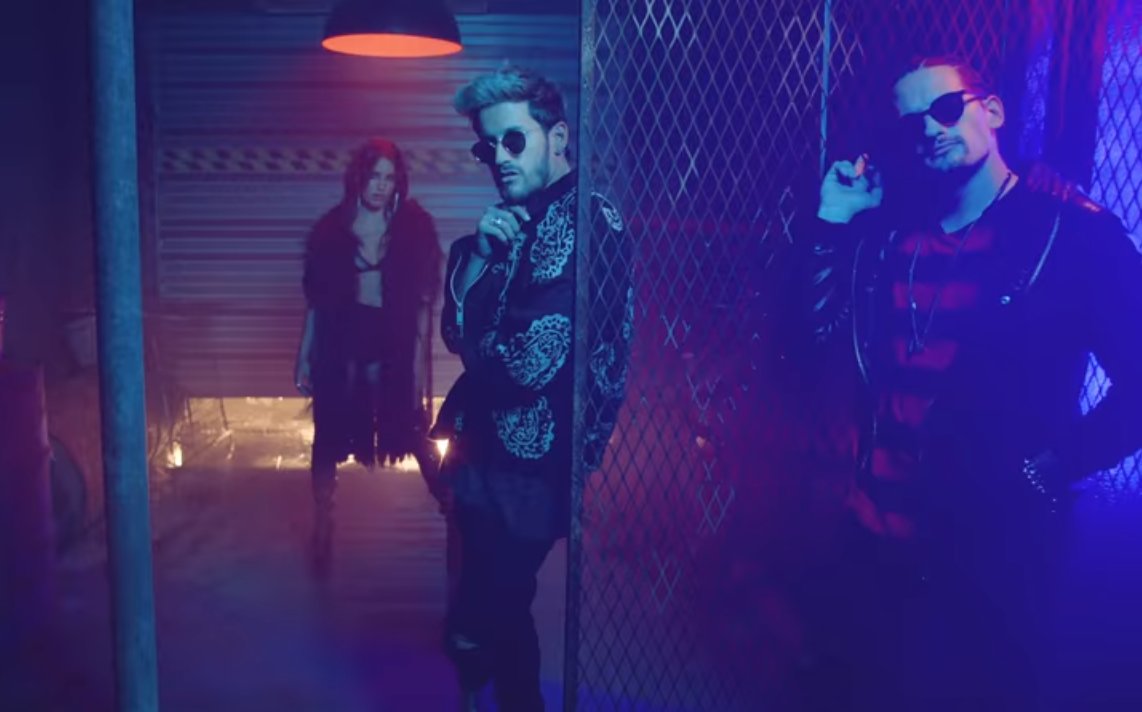 Mau y Ricky, Karol G - Mi Mala (Remix - Official Video) ft. Becky G ...