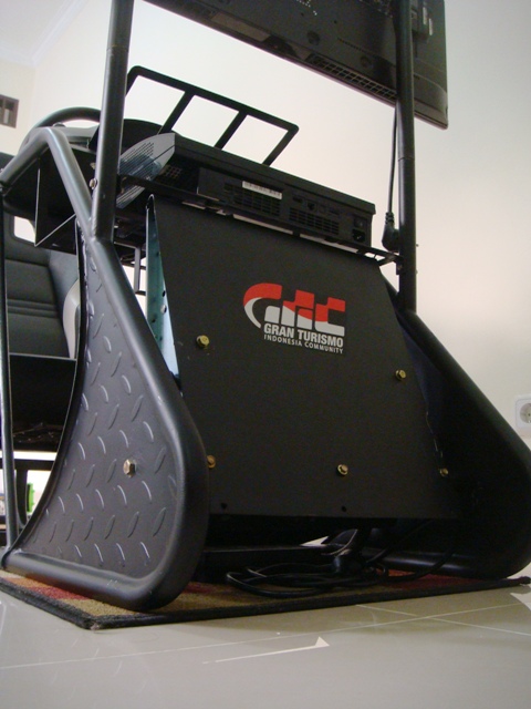 [CGR] Champion Gaming Rig: CGR + Thrustmaster T500 RS