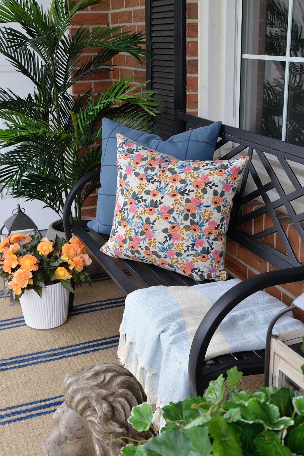 5 Front Porch Decor Ideas for Instant Curb Appeal - Rambling Renovators