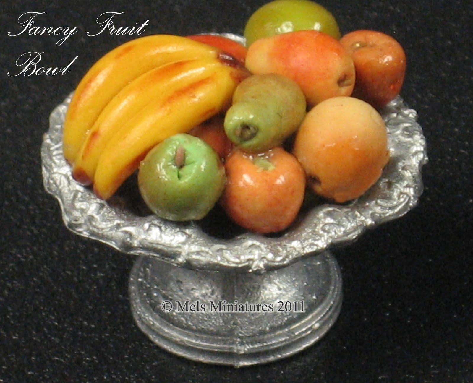 Mels Miniatures: FANCY FRUIT BOWL