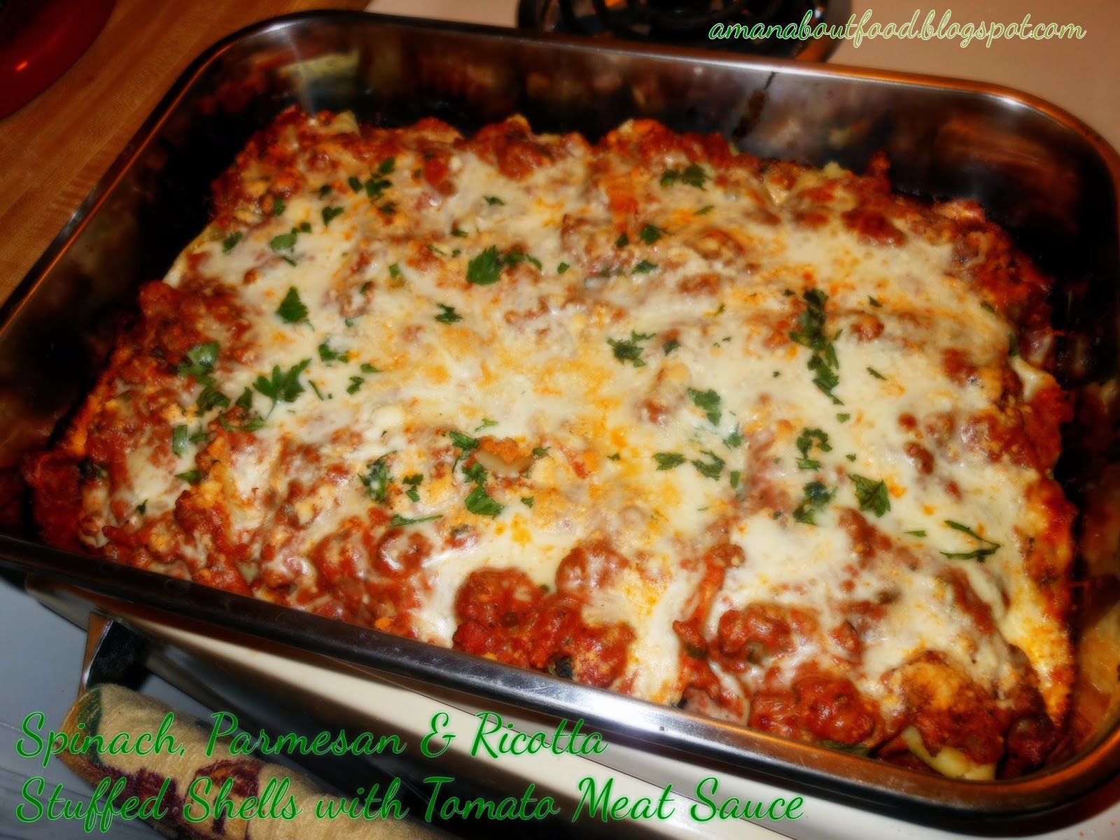 Spinach, Parmesan & Ricotta Stuffed Shells with Tomato Meat Sauce