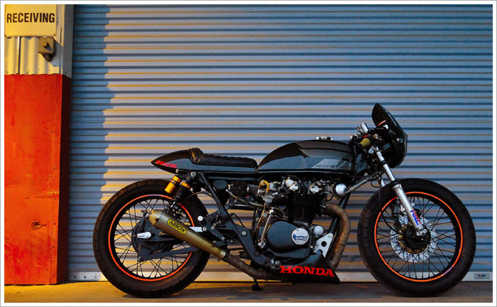 Café Racers Harderwijk: 1975 CB500 Honda Repsol