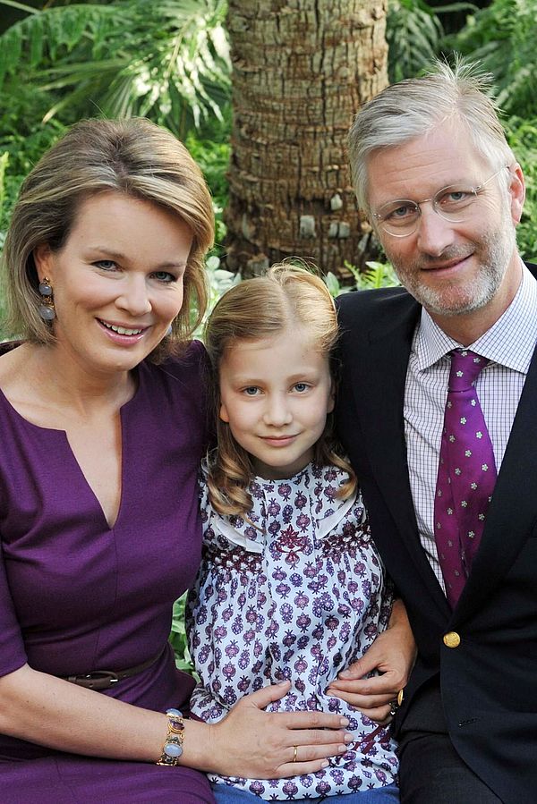 Queen Mathilde: Flashback: Family Photo Shoot 2011
