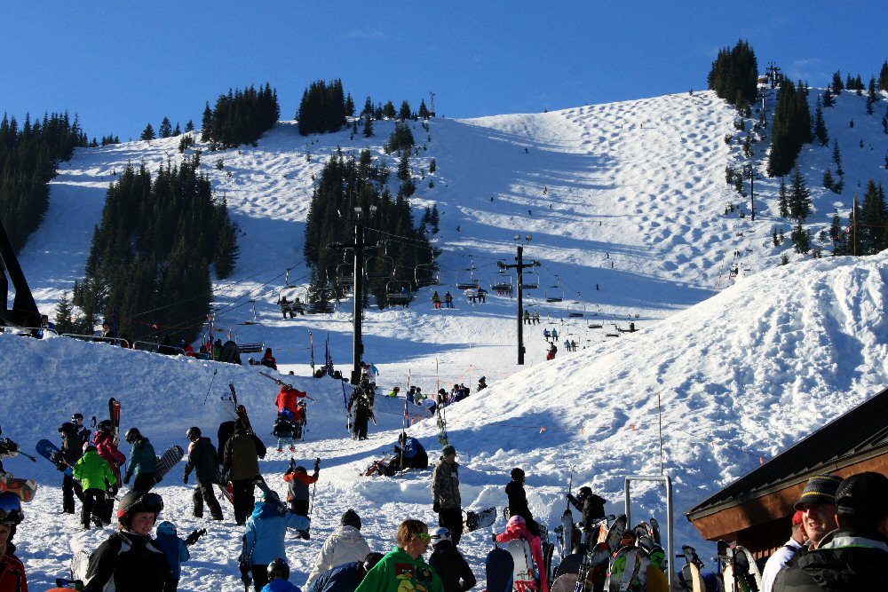 Sunday morning after an early church service and with ski gear loaded ...