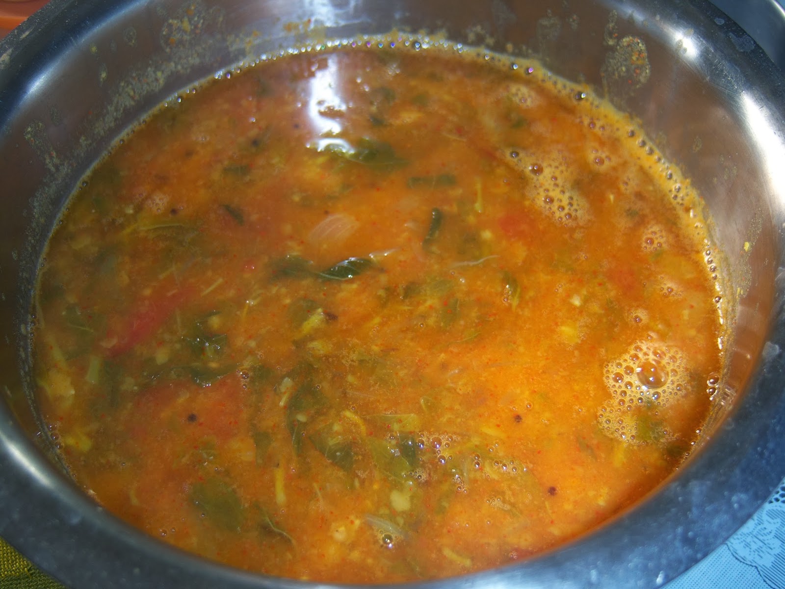 thoTakura Pulusu/Soup with Amaranthus Leaves - E.A.T. easyvegrecipes