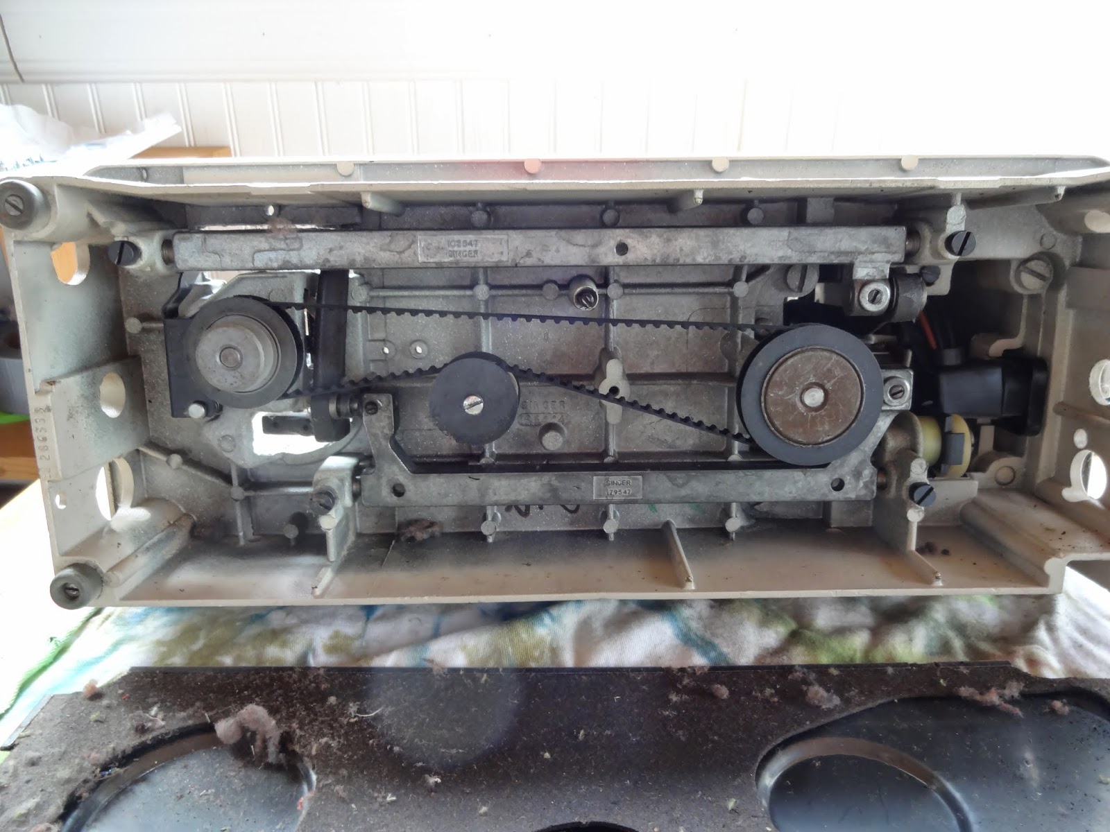 Becca's Crazy Projects: Singer 457 'Stylist' Sewing Machine