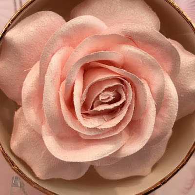 LANCOME'S LATEST HIGHLIGHTER IS ACTUALLY A ROSE! ~ The Sisters Go Shopping