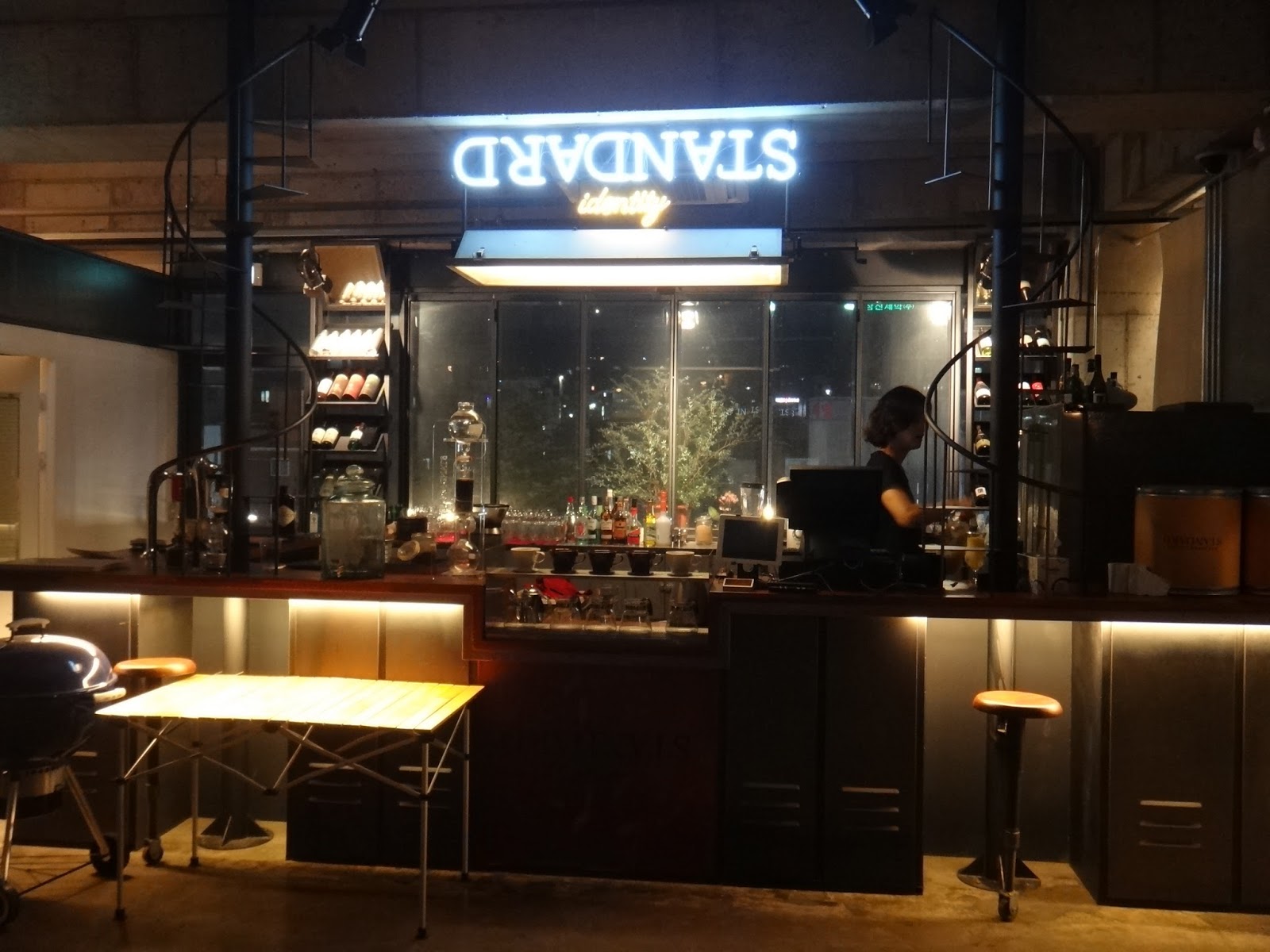 All about Hongdae in Korea: Rooftop Bar