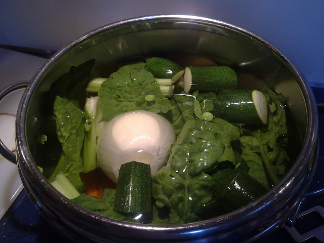 Appunti in cucina: Brodo di verdure (in pentola a pressione)