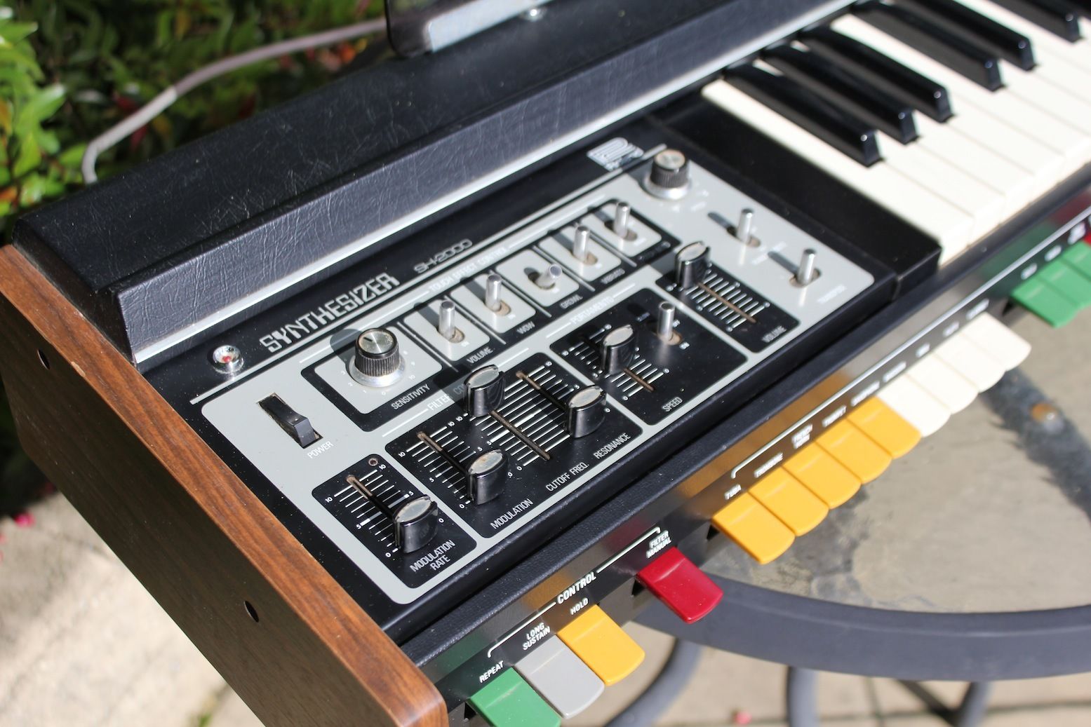 MATRIXSYNTH: Roland SH-2000 SN 598830