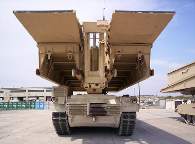 Dunia Militer Etc: M104 Wolverine - Kendaraan Zeni Militer USA