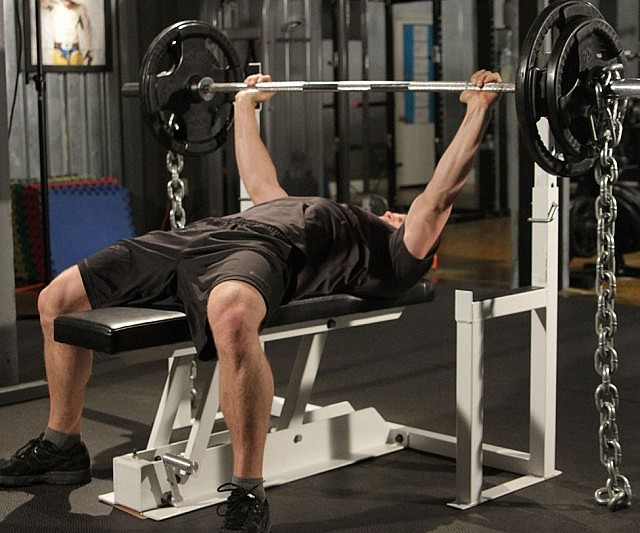 Construye tu Fuerza: 12 ejercicios para powerlifters novatos ...