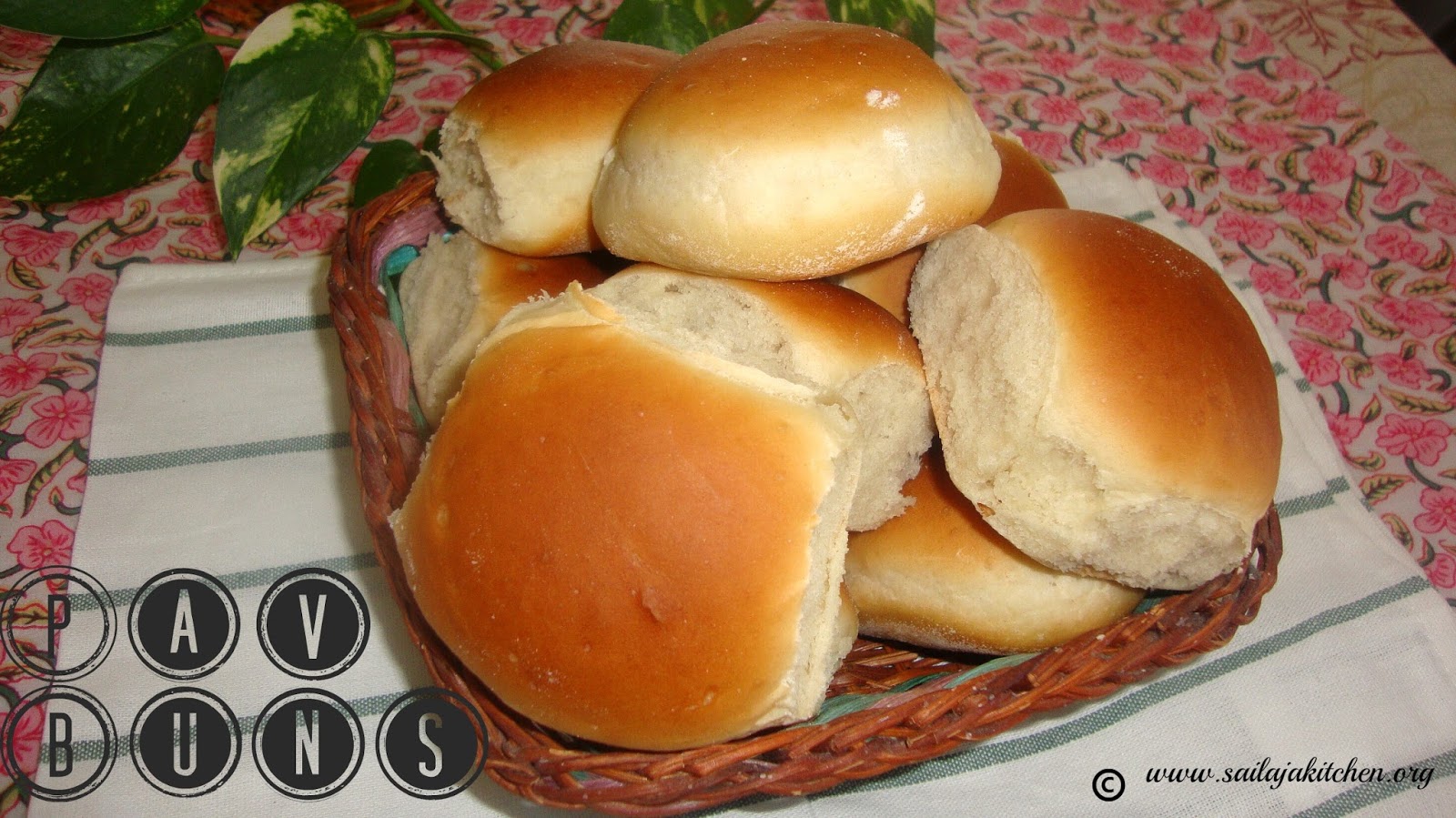 Sailaja Kitchen...A site for all food lovers!: Pav Buns Recipe / Pav ...