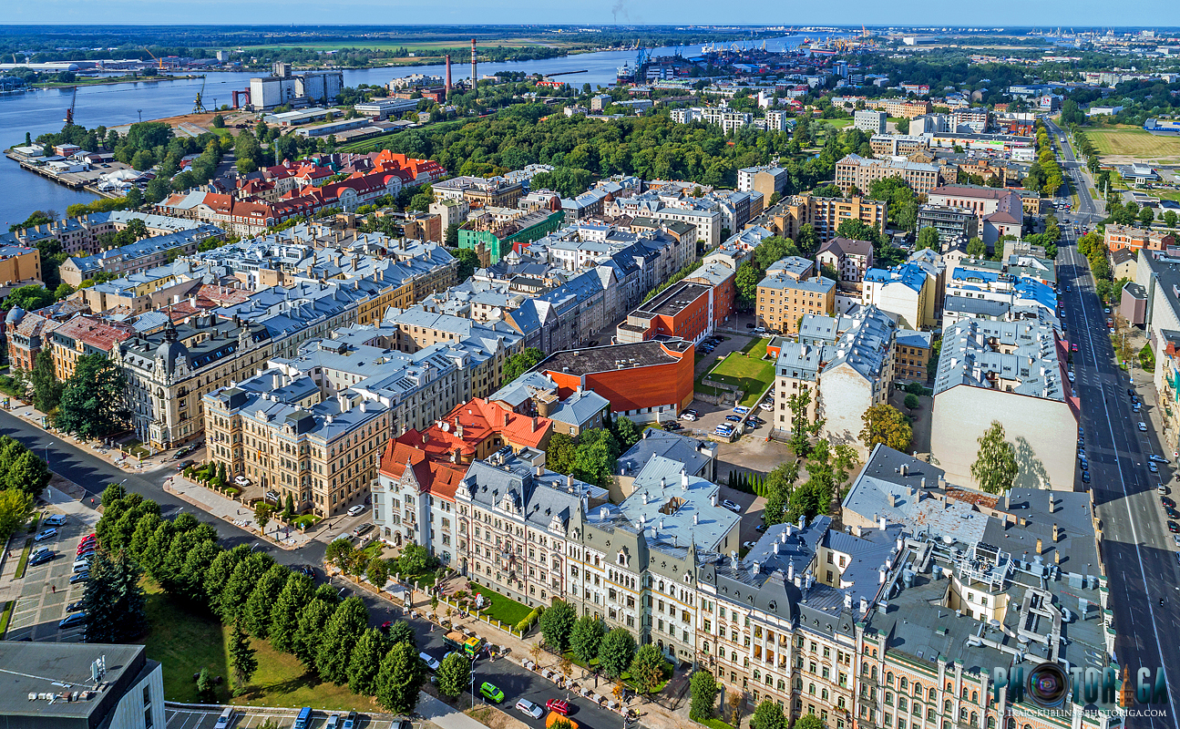 Quiet centre aerial | Klusais centrs no augšas - Riga City Photos