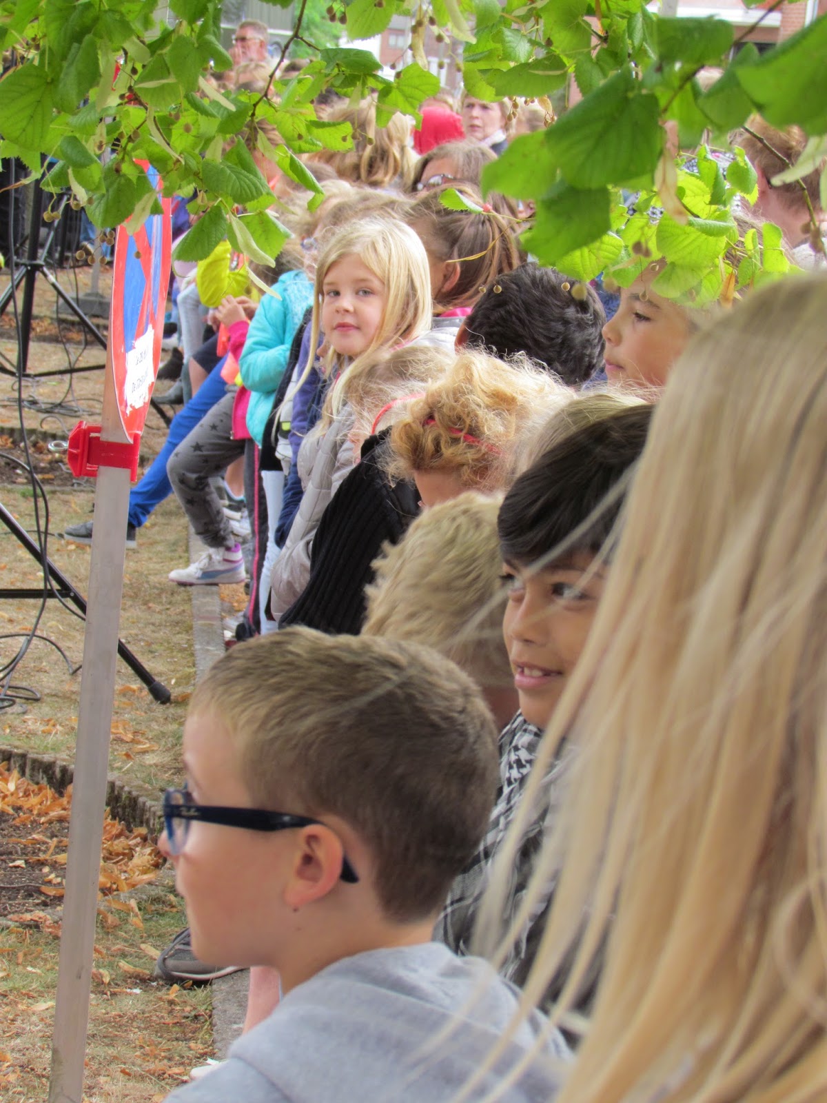 PARADE MILITAIRE: Jumelage CRC Glons et commune de Bassenge. - École ...