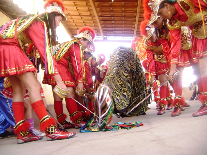 Nos Caminhos da Cultura do Brasil (((((((: O Reisado