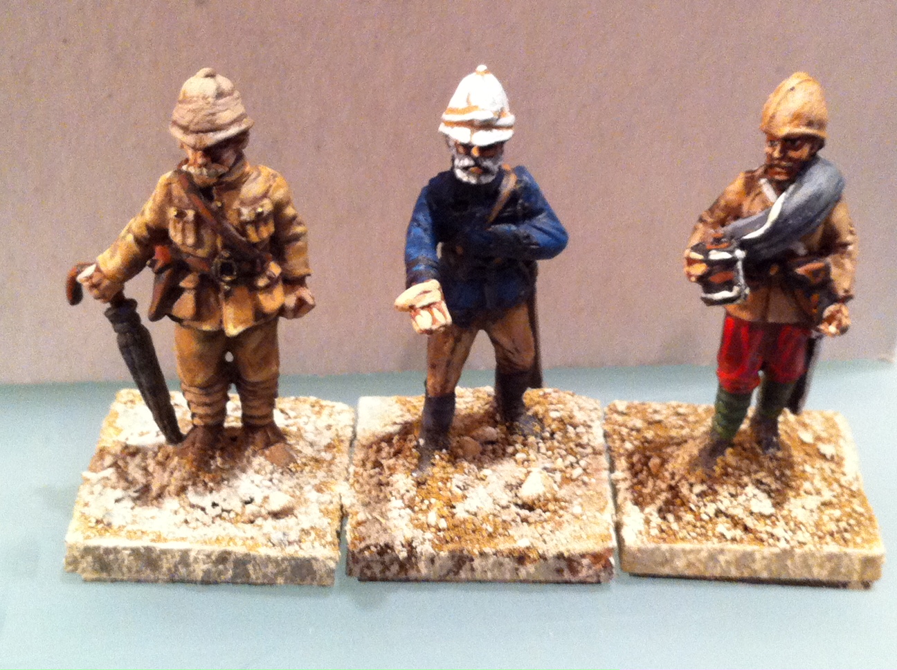 MINI SIZE COMPARISON PICS – mostly Perry & Empress | Maiwand Day