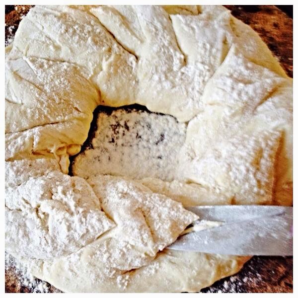 Jo's Blue AGA: Ring Loaf