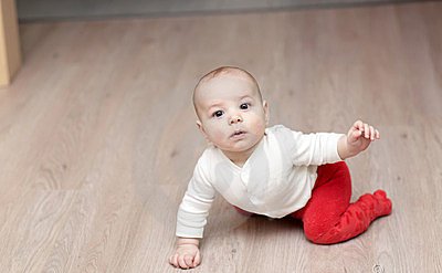Crece Bebe: En posición de gateo