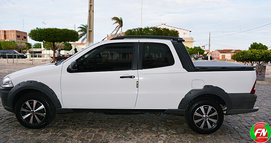 Vende-se Fiat Strada Working 1.4, cabine dupla, ano 2013, completo ...