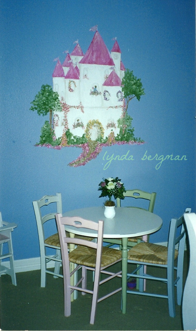 LYNDA BERGMAN DECORATIVE ARTISAN