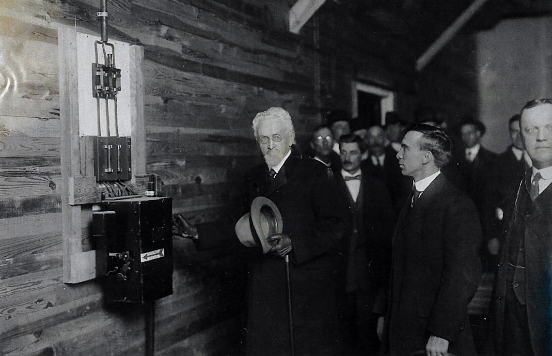 A Twist in History: Find of the Week: Jacob throws the switch