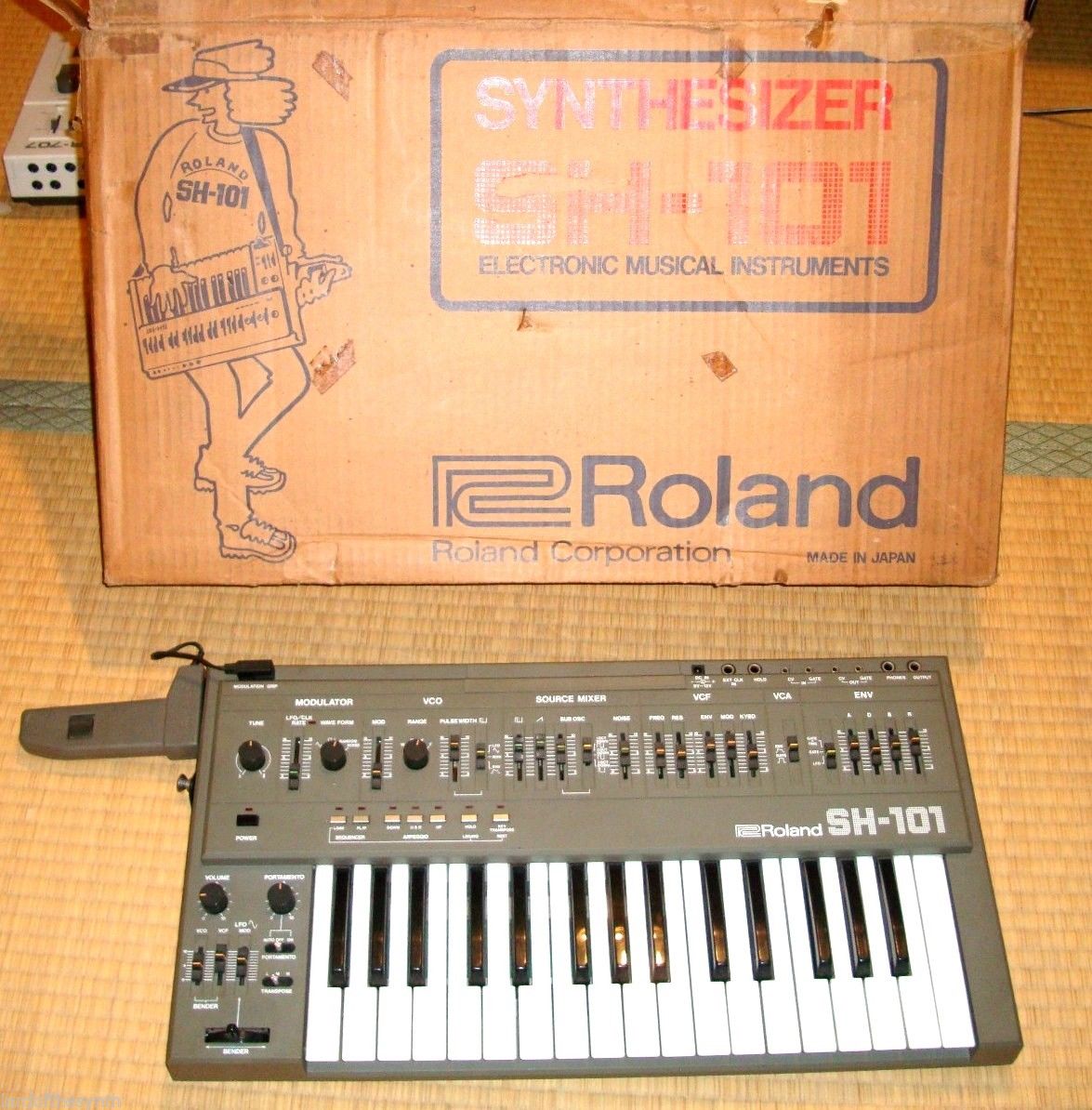 MATRIXSYNTH: ROLAND SH-101 with Original Box