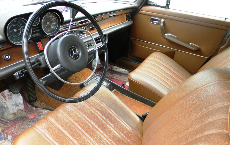 Mercy Kebo Tahun 1972 | Gambar Mobil Klasik dan Antik