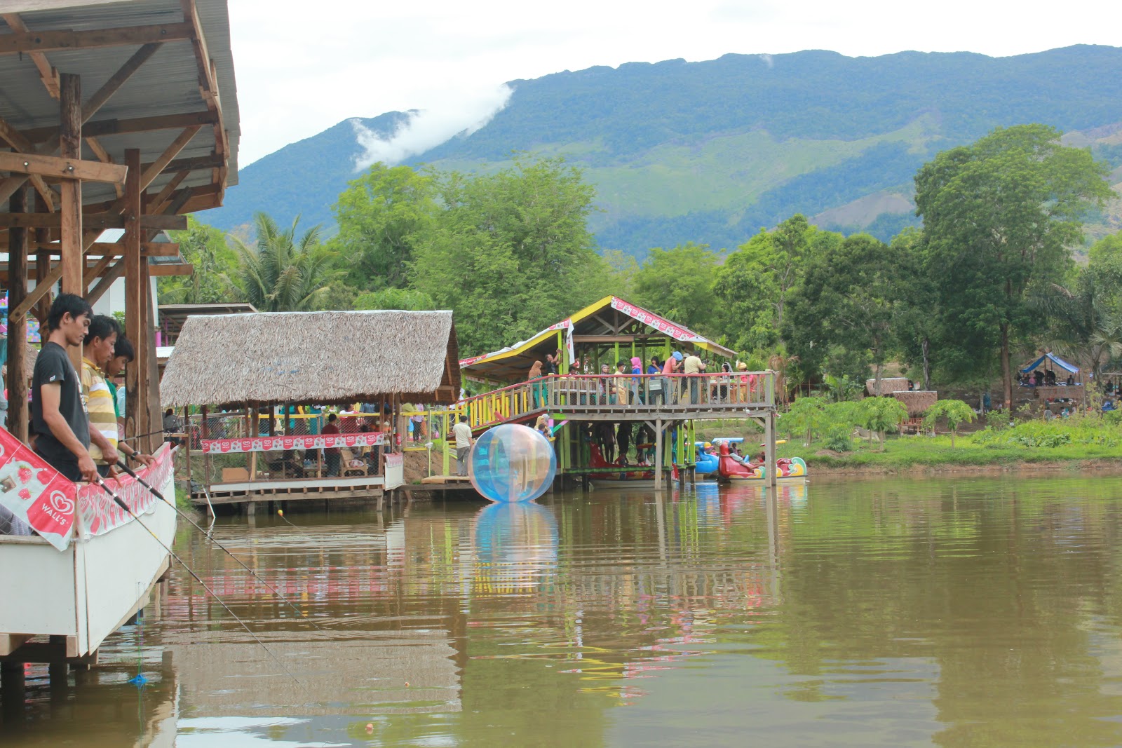 Wisata & Alam !: Wisata Kuliner Bersama Benu Buloe Di Taman Rusa ...