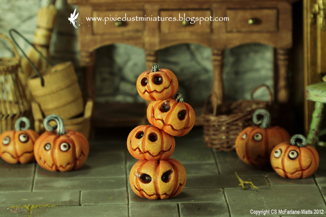 Pixie Dust Miniatures: Jack O Stack Lanterns!