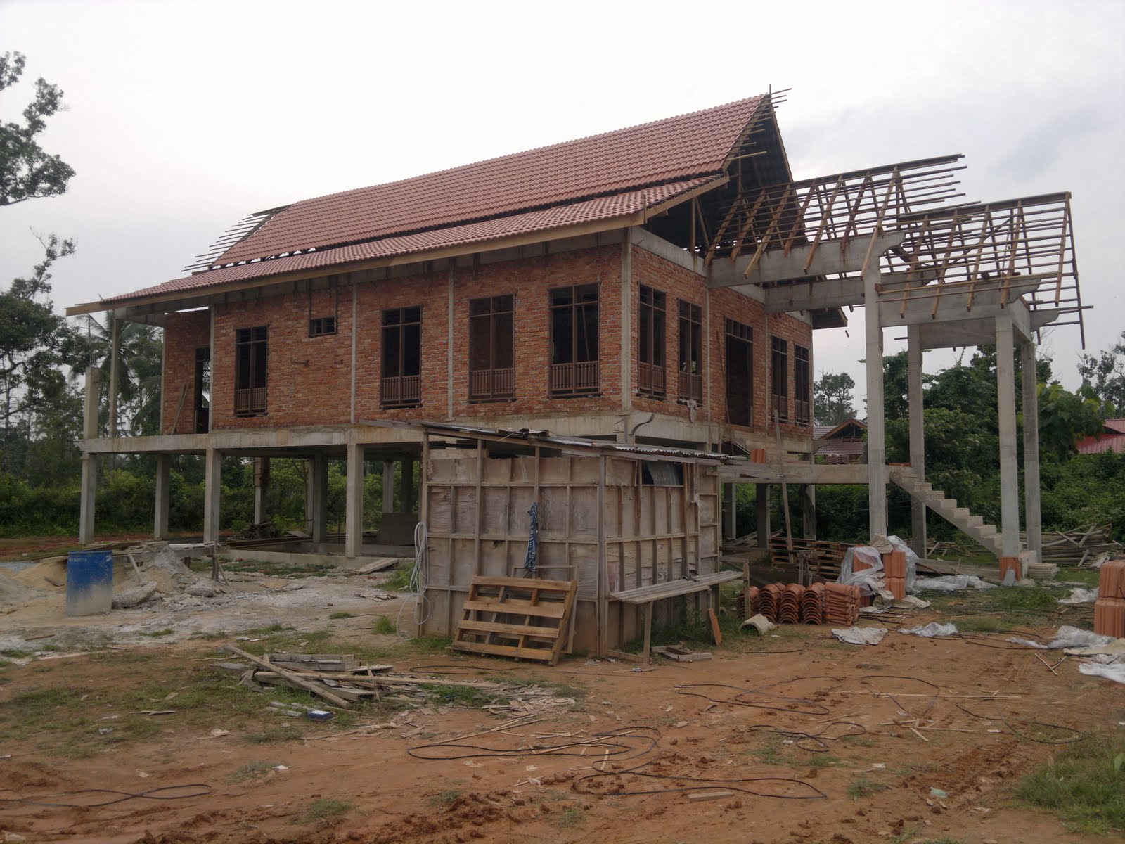 Hartanah Property Terengganu: Penyediaan Bumbung Rumah - UPDATES