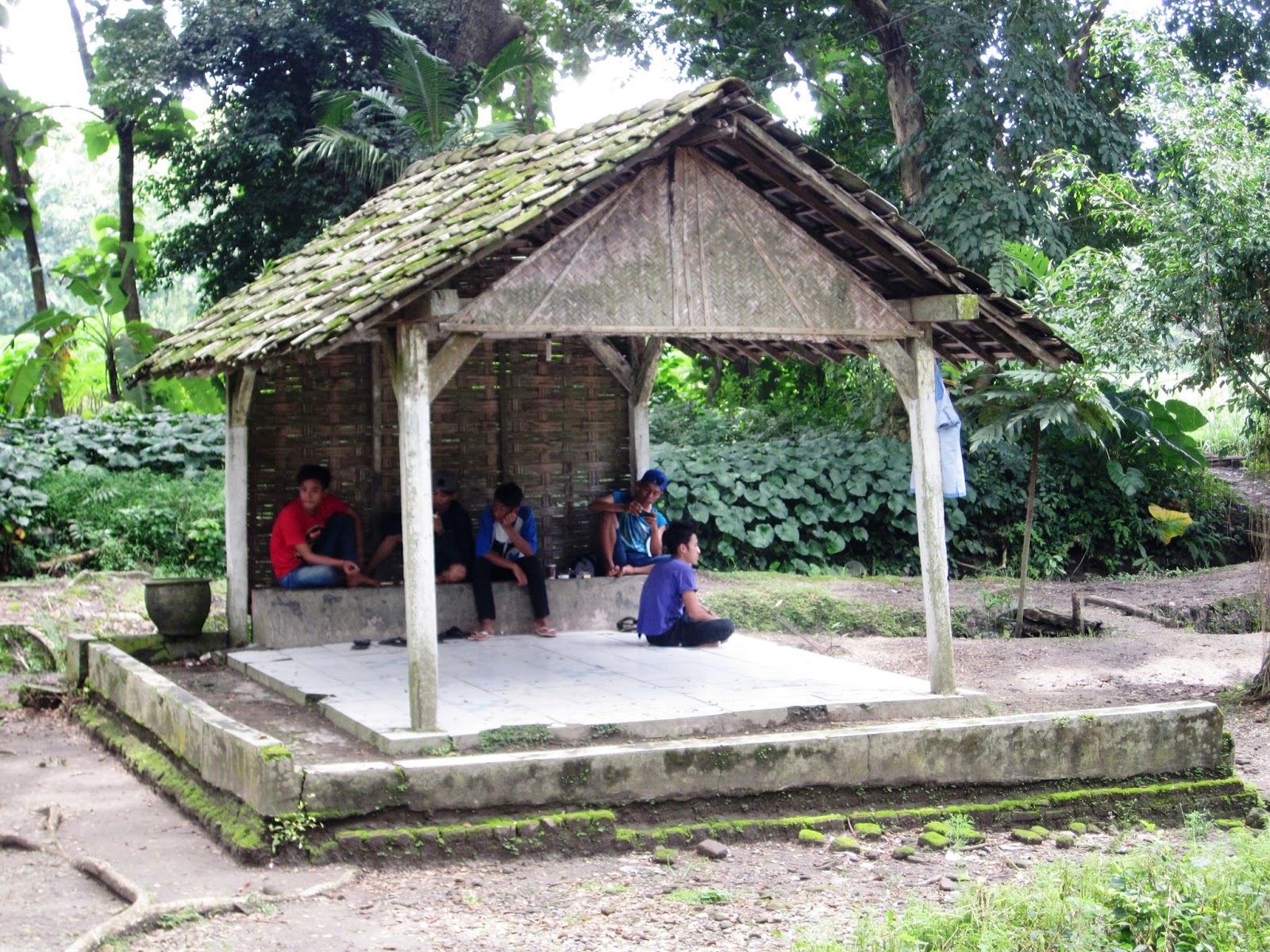 jombang city guide: Sendang Made : Petilasan Prabu Airlangga ...