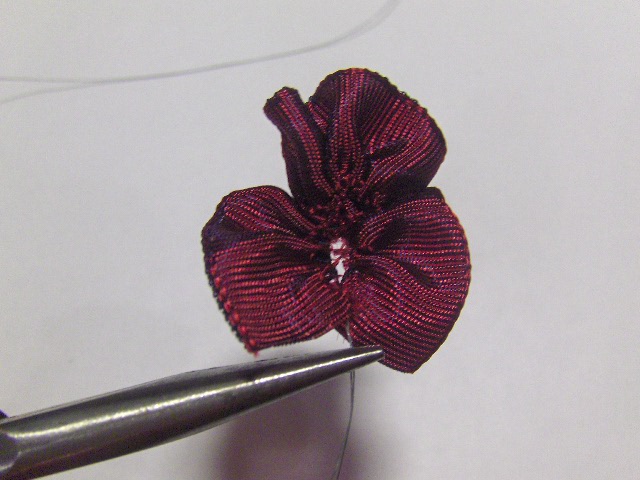 Handcrafted Simply by Us: Wire Ribbon Flowers