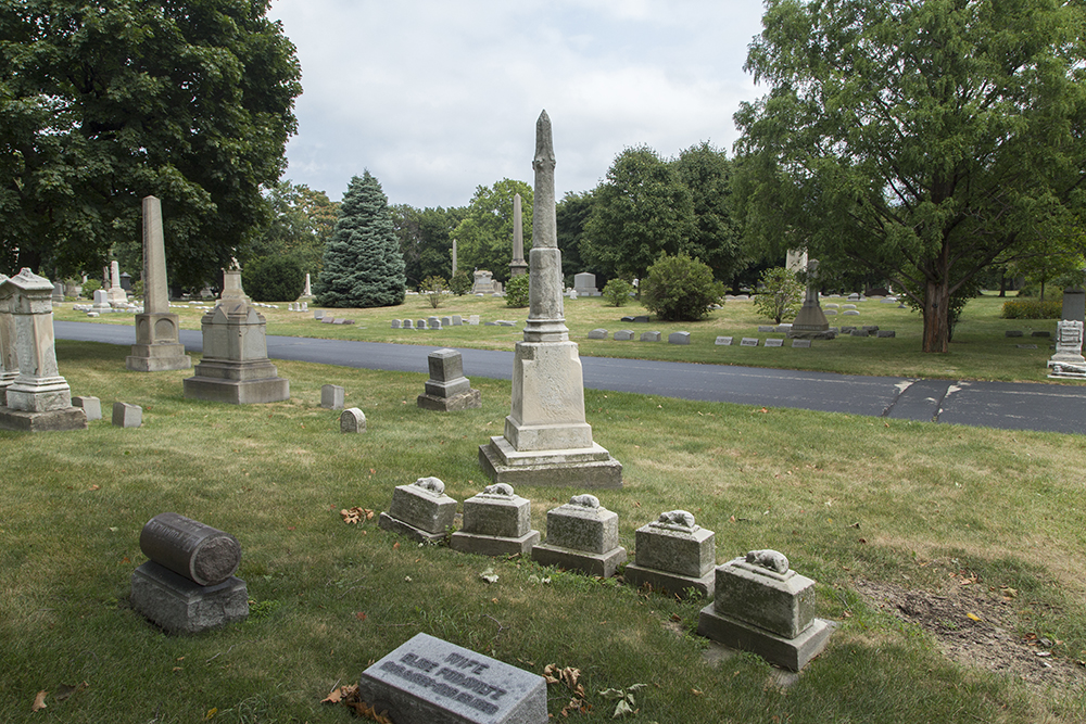 North American Cemeteries: Graceland Cemetery in Chicago