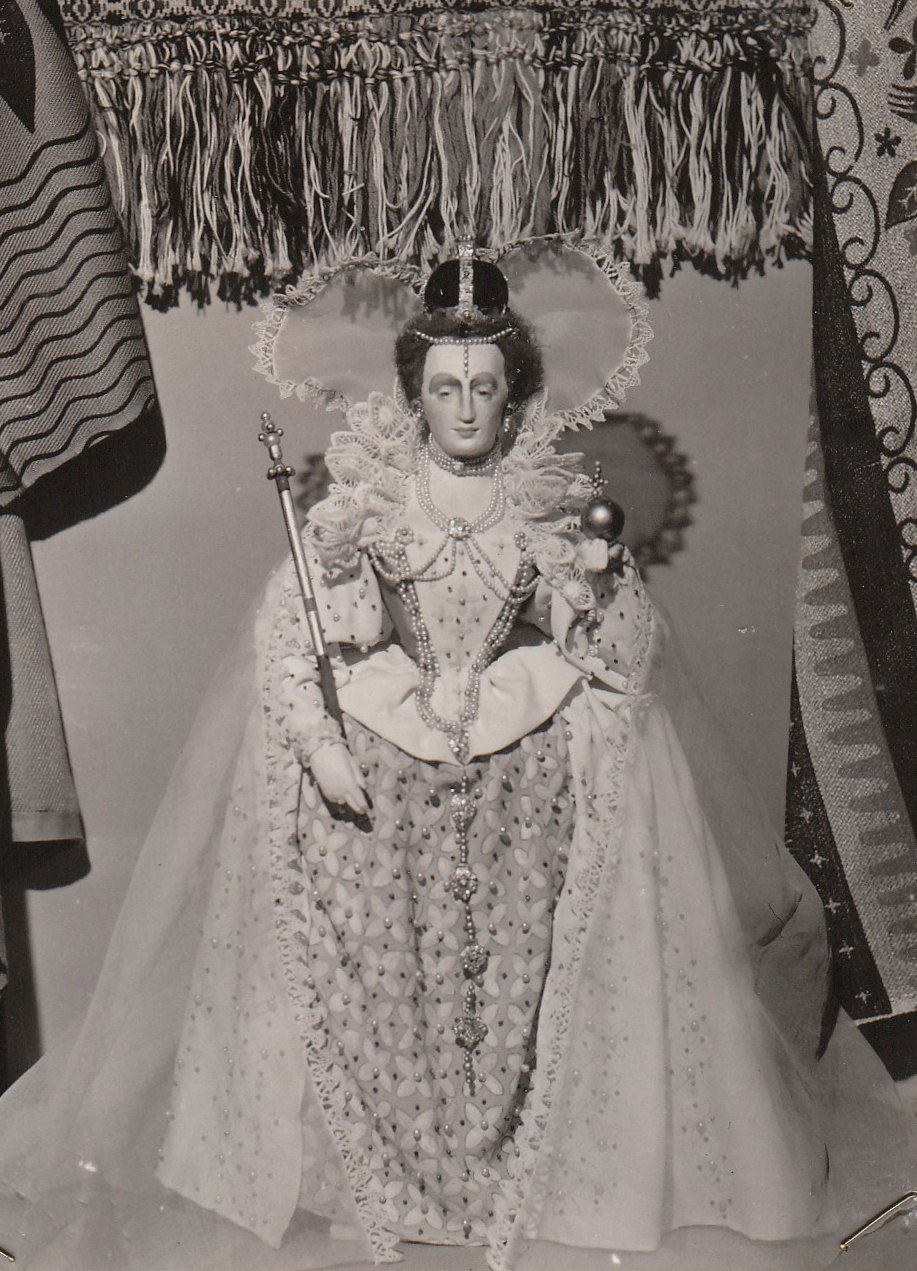 New Deal of the Day: WPA Museum Models: Queen Elizabeth and Gothic Knight